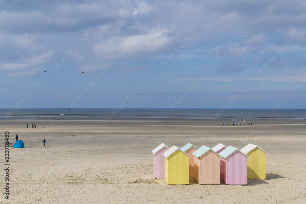 Foto de Les cabines de plage sur la plage de Berck-sur-mer (Côte d ...