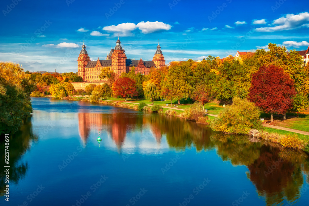 Schloss Johannisburg in Aschaffenburg am Main, Spessart, Unterfranken ...