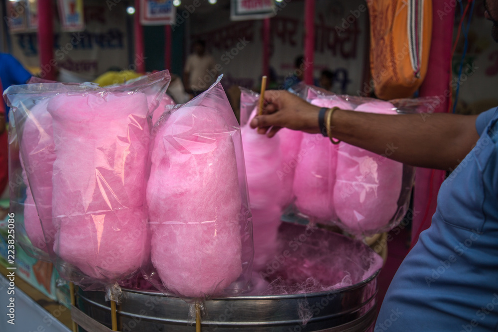 Budiya Ke Baal (Candy Floss, Cotton Candy) Indian Street Food Stock ...