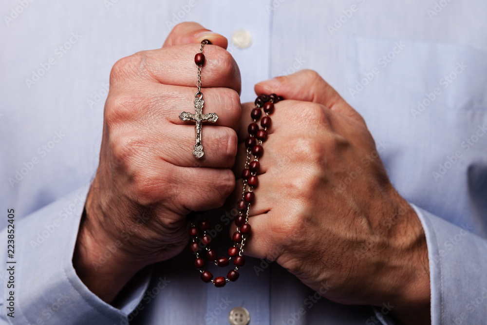 Jesus Praying Hands With Rosary 180+ Hands Of Priest Holding Rosary