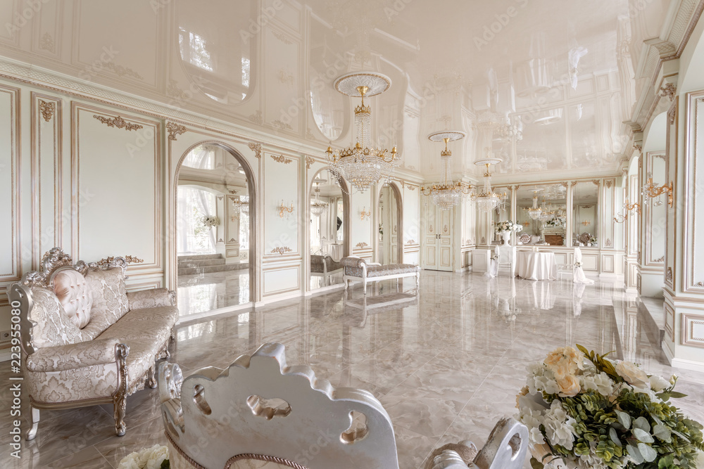 Morning in luxurious light interior in mansion . Bright and clean ...