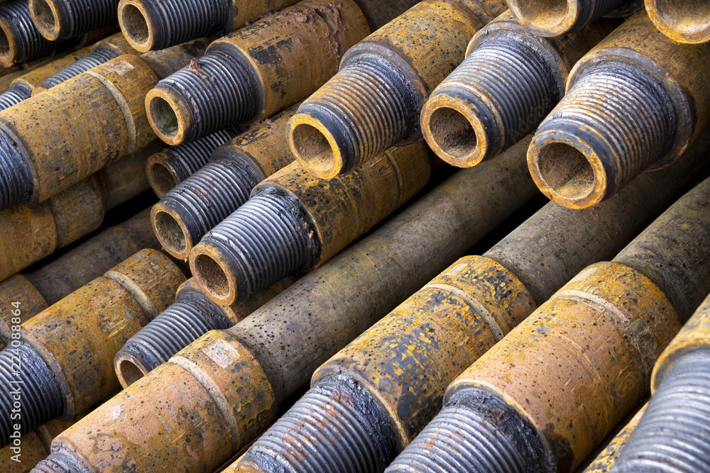 Drilling of oil and gas wells. Drill pipe inspection. Tubing for oil ...