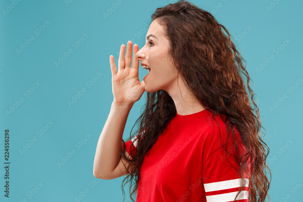 Do not miss. Young casual woman shouting. Shout. Crying emotional woman ...