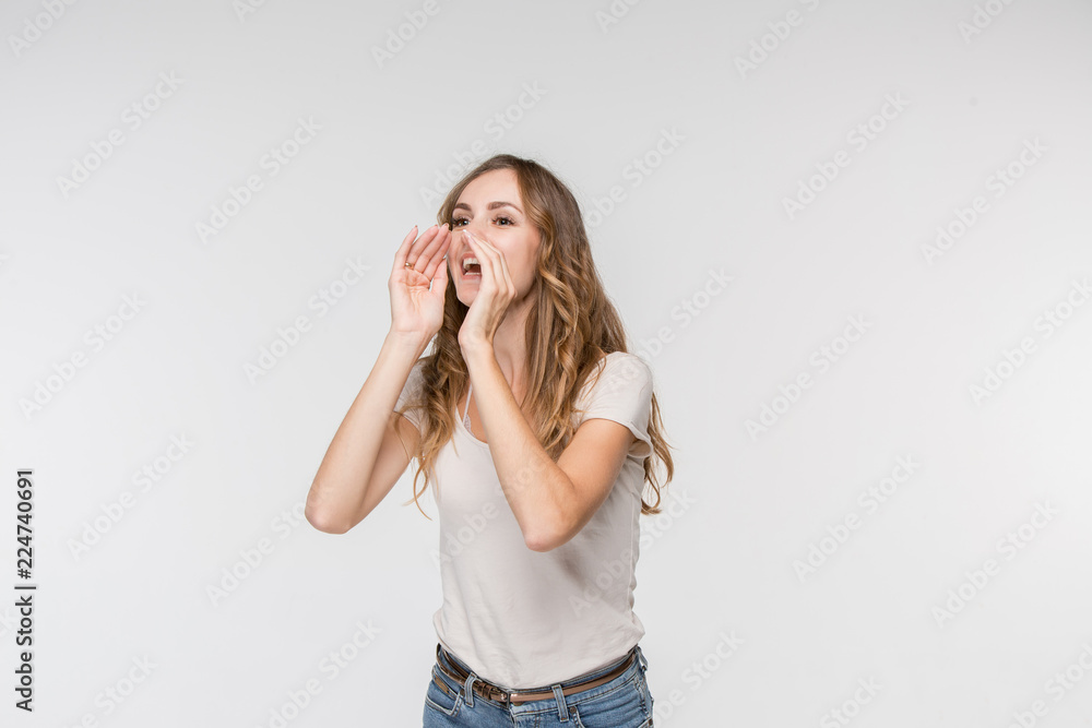 Do not miss. Young casual woman shouting. Shout. Crying emotional woman ...