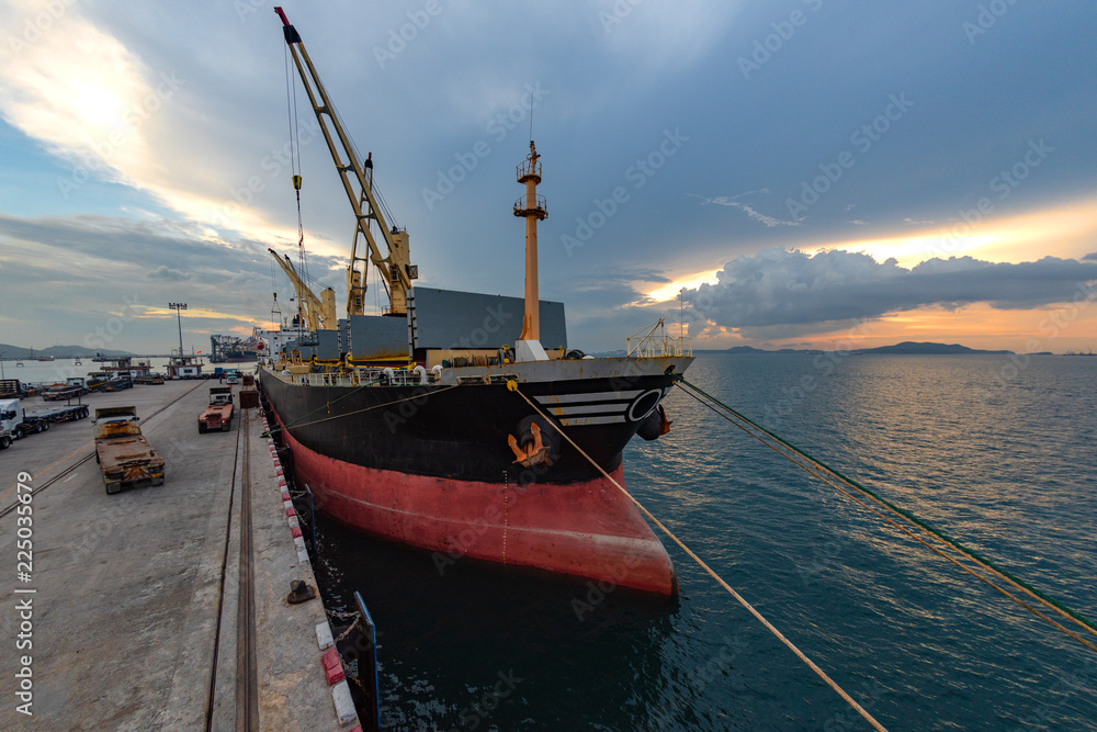 general bulk cargo ship staying for operation of loading and ...