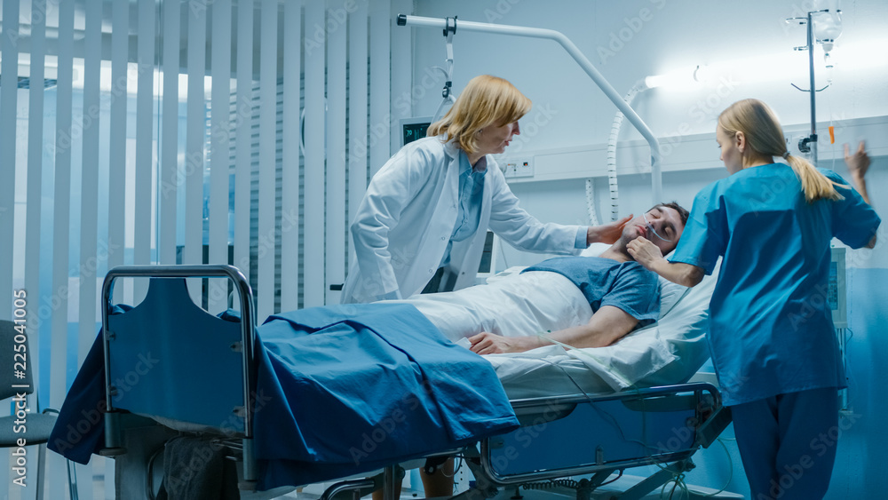 Emergency in the Hospital, Doctor and Nurse Rush to Safe Dying Patient ...