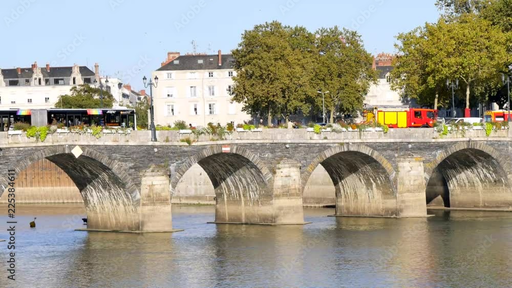 The Verdun bridge in Angers (France) is a vaulted bridge with two ...