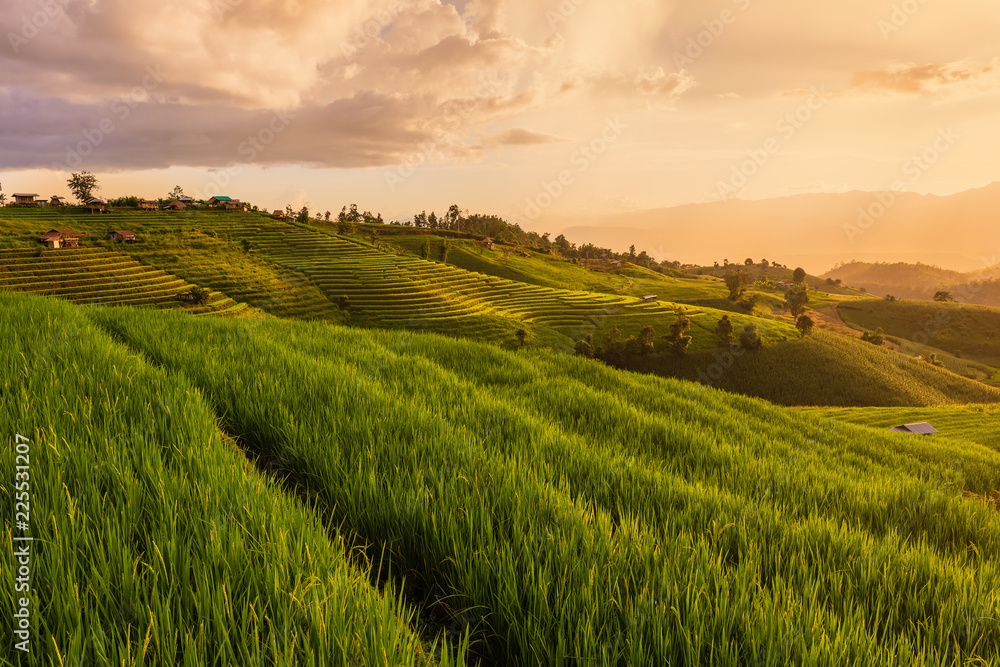 Small house and rice terraces field at pabongpaing village rice ...