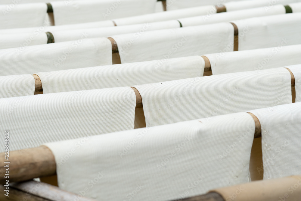 Rubber sheets dry The raw rubber latex is made of acid, which makes it ...