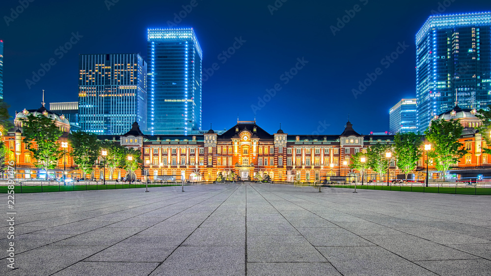 Tokyo Station at twilight time. Tokyo Station is the main terminal in ...