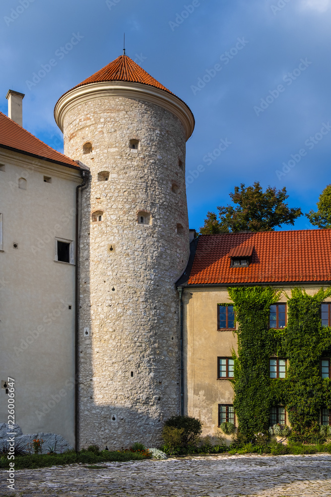 Pieskowa Skala, Poland - Inner courtyard and gothic tower of historic ...