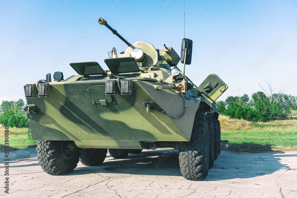 Foto de Russian infantry fighting vehicle. Worth the armament of the ...