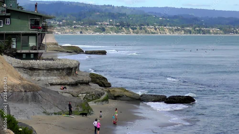 Vidéo Stock Santa Cruz, Pleasure Point, on the northern Monterey Bay in ...