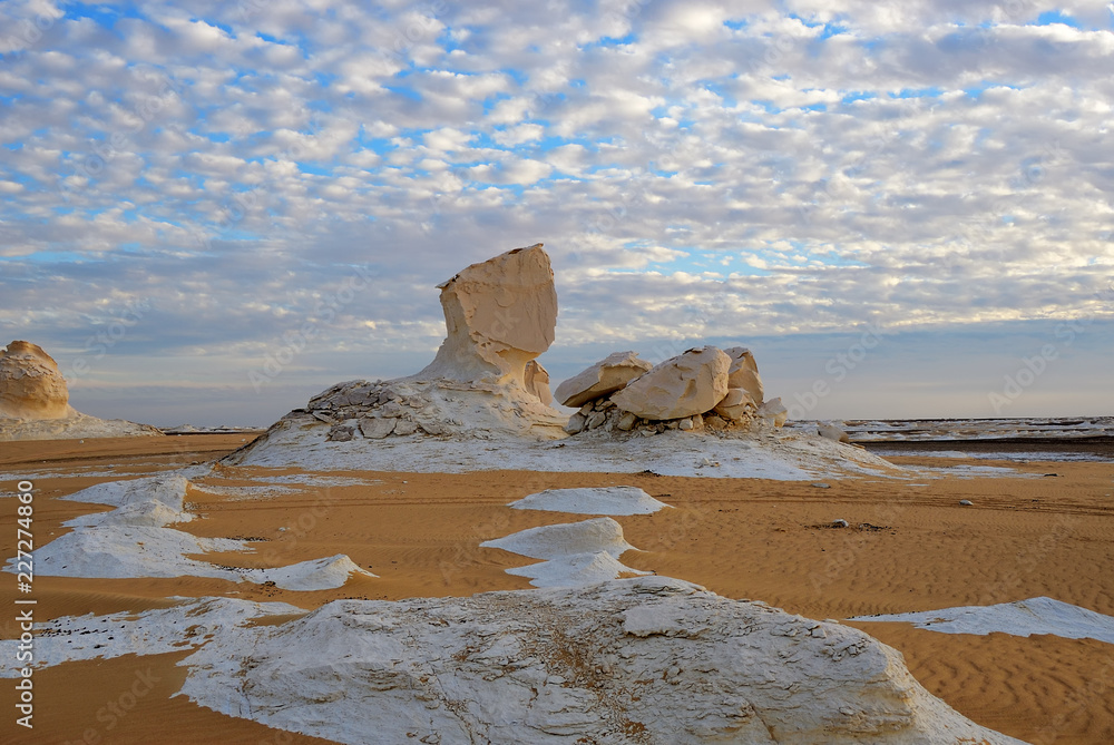 The limestone formation in White desert Sahara Egypt Stock Photo ...