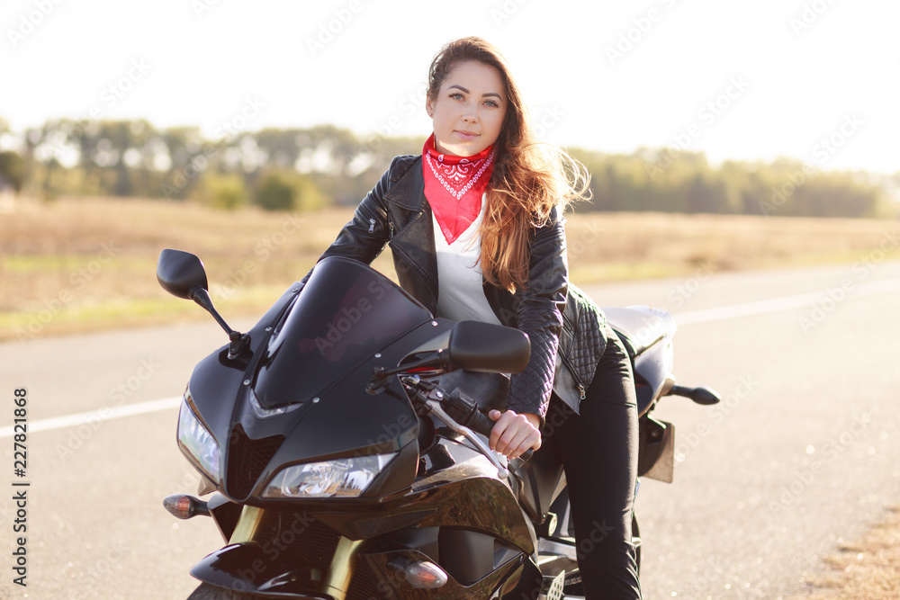 Outdoor journey and freedom concept. Photo of good looking female ...