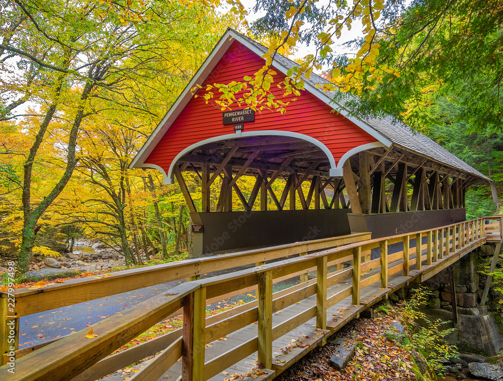 Covered bridge over Pemigewasset River at the Flume Gorge in Fanconia ...