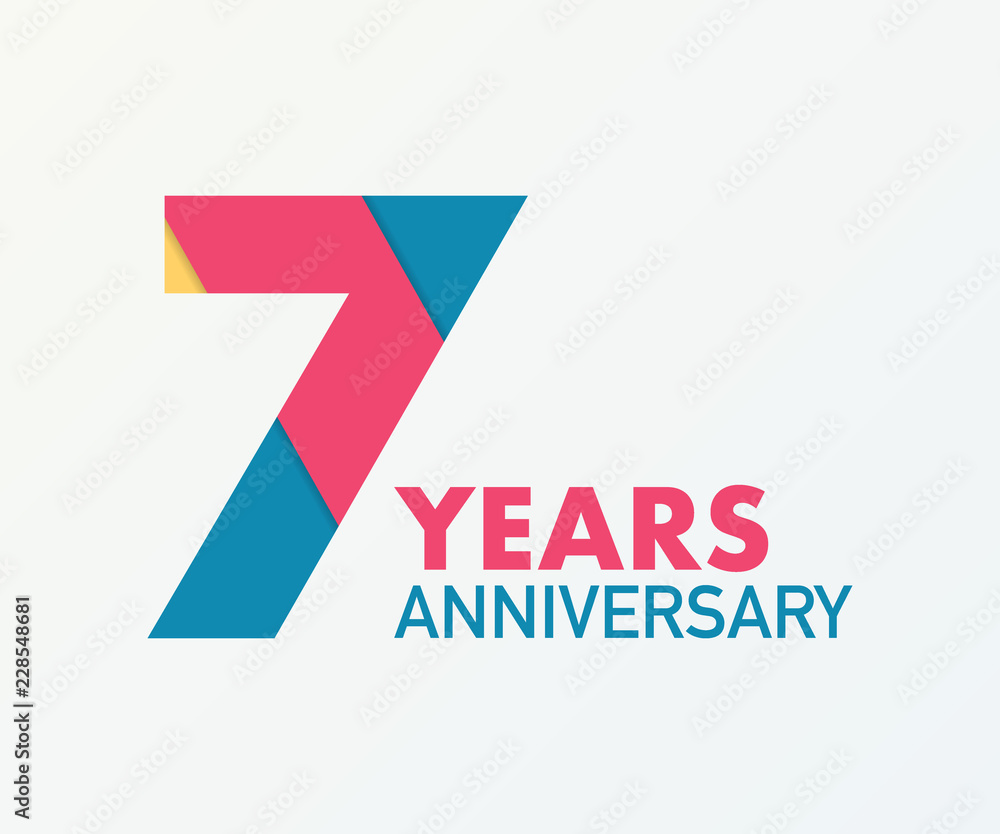 Vetor de 7 years anniversary emblem. Anniversary icon or label. 7 years ...