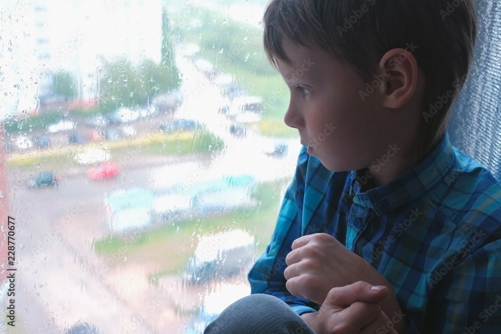 Sad Pictures Boy Crying In Rain