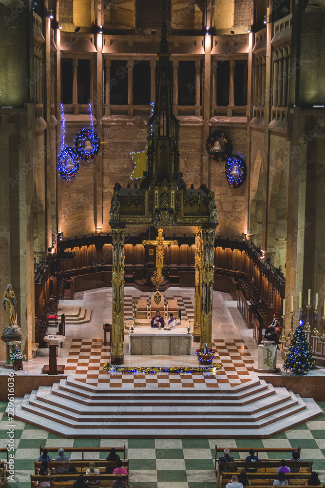 Corredor Polaco Catedral Basílica De Manizales, Colombia Stock Photo ...