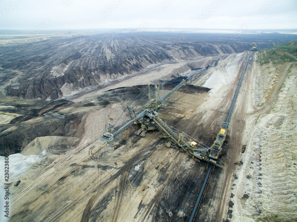 Luftbild Tagebau Kohle Kohleabbau kohlestraße förderung bergbau ...