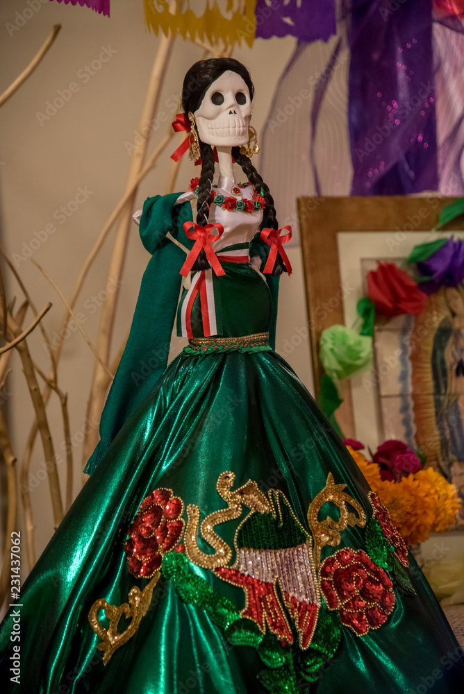 Foto de 104/5000 catrina mexicana folklore huesos tradiciones halloween ...