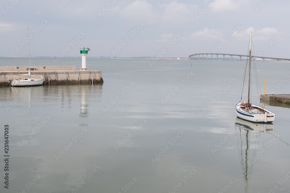 Port de Rivedoux plage sur l'île de Ré Stock Photo | Adobe Stock