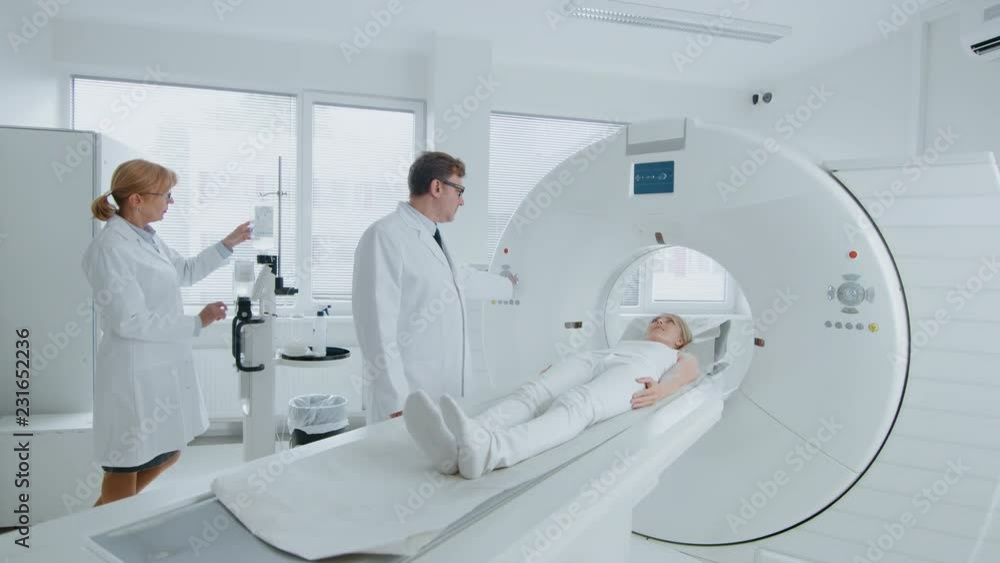 Vídeo do Stock: In Medical Laboratory Female Radiologist and Male ...
