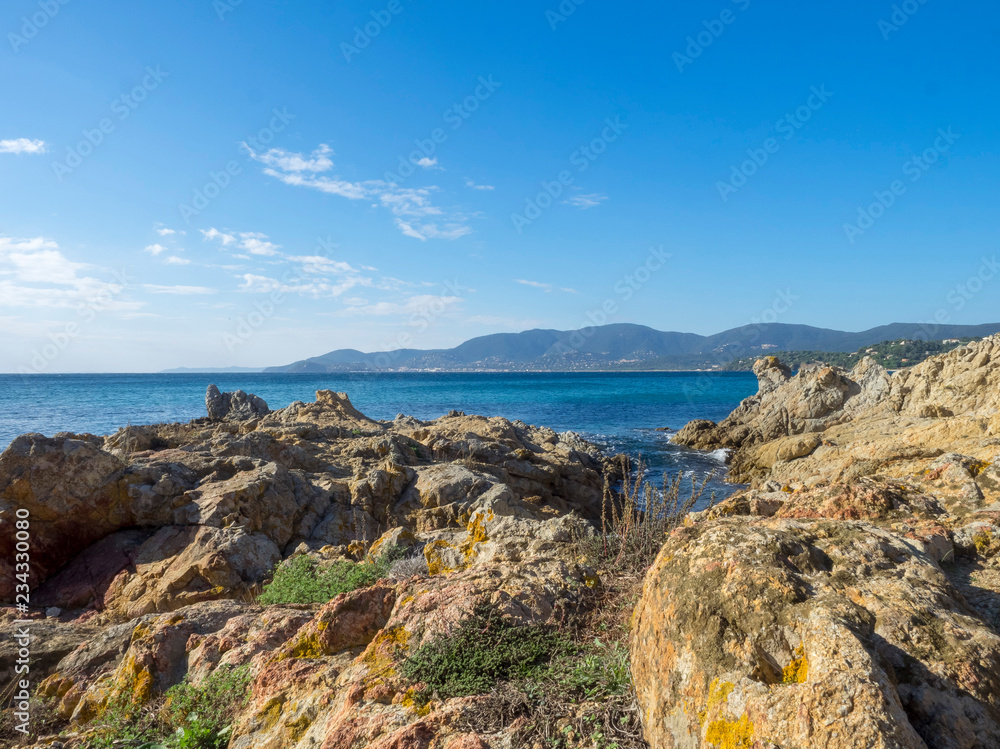 Le cap Lardier. La Croix Valmer. Vue sur la plage Gigaro, la baie de ...