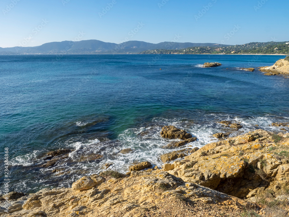 Foto de Le cap Lardier. La Croix Valmer. Vue sur la plage Gigaro, la ...