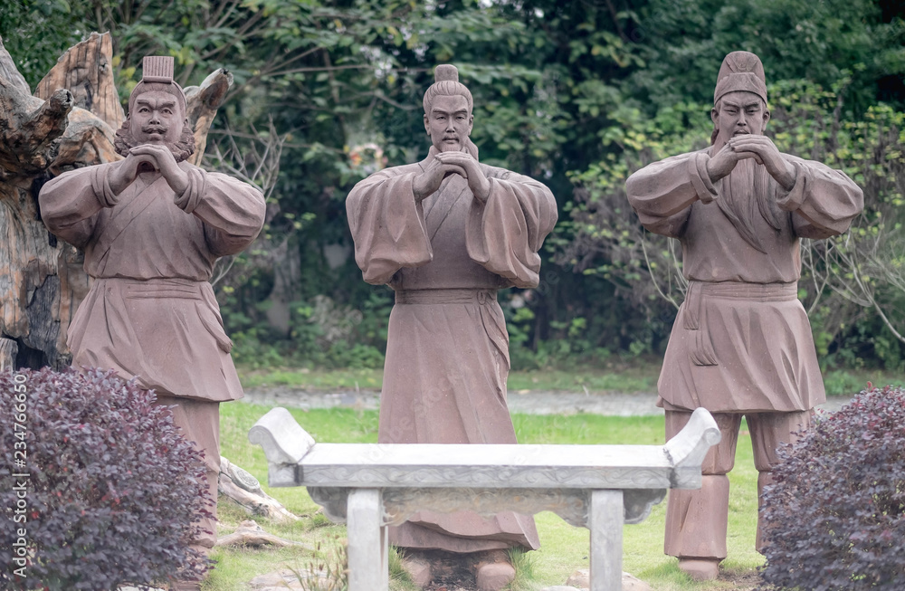 Statues of Guan Yu, Liu Bei and Zhang Fei (Oath of the Peach Garden) in ...