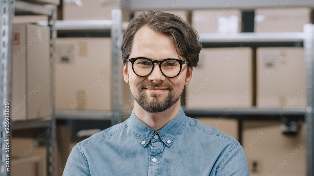 Foto de Portrait of the Handsome Warehouse Inventory Manager Standing ...