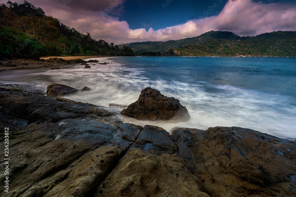 Foto de Bandialit Beach is located in Meru Betiri National Park, Jember ...