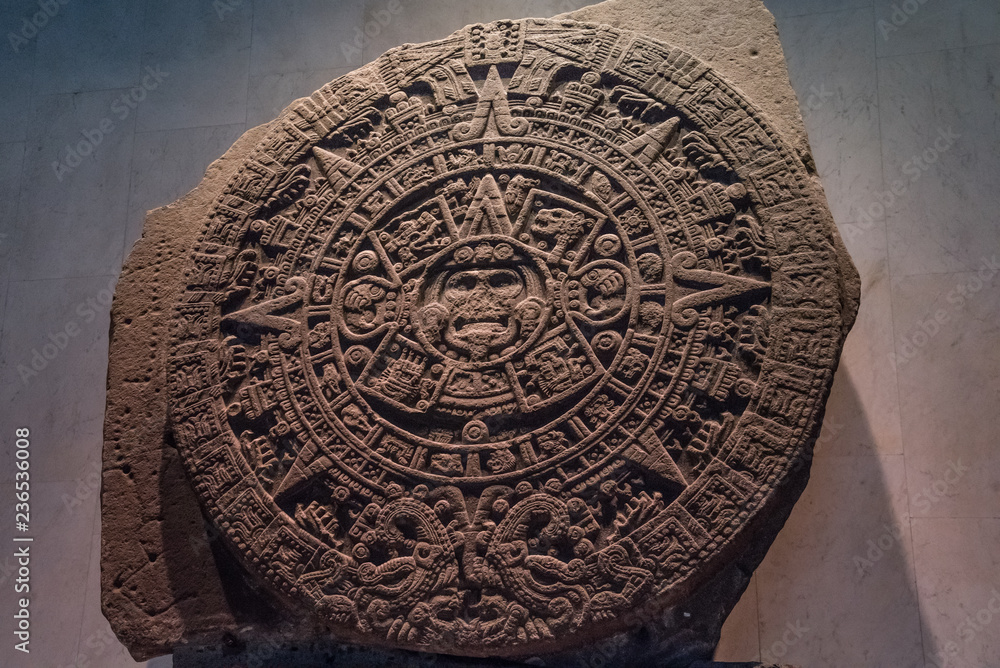 Calendario azteca mexicano Stock Photo | Adobe Stock
