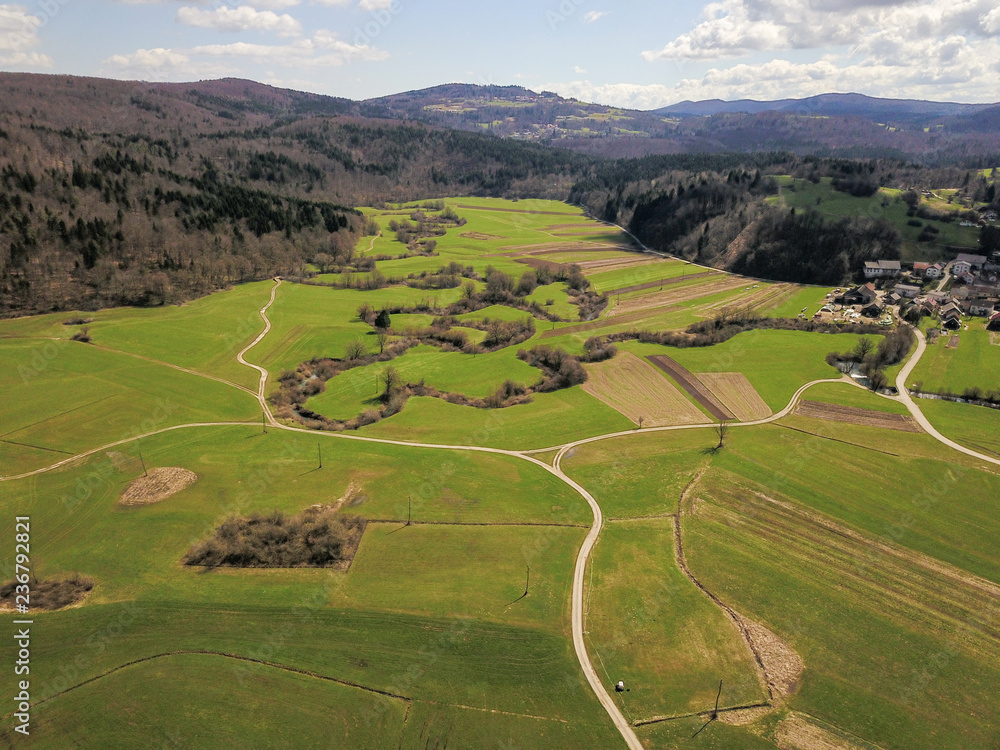 Foto de DCIM\100MEDIA\DJI_0008.JPGRadensko polje is a karst polje in ...