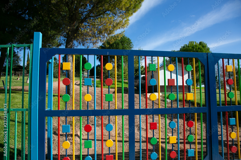 reja de color con figuras Stock Photo | Adobe Stock