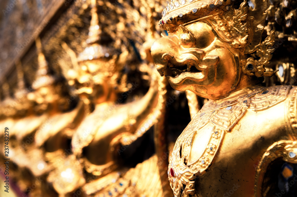 Wat PraKaew,Temple of the Emerald Buddha monster model Garuda Wat ...