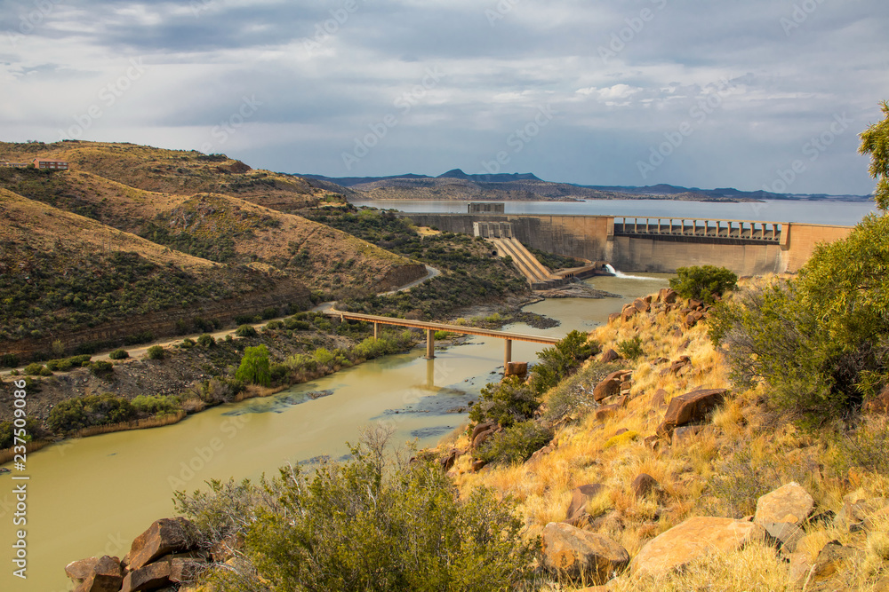 Gariep dam on the Orange River in South Africa, the largest dam in ...