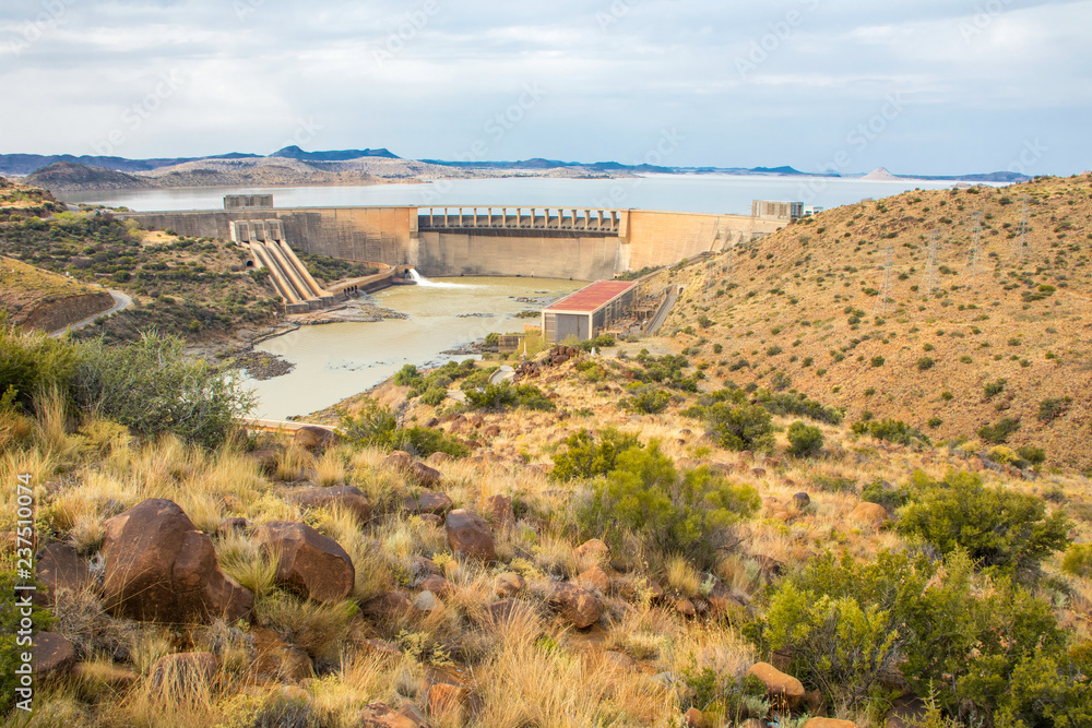 Gariep dam on the Orange River in South Africa, the largest dam in ...