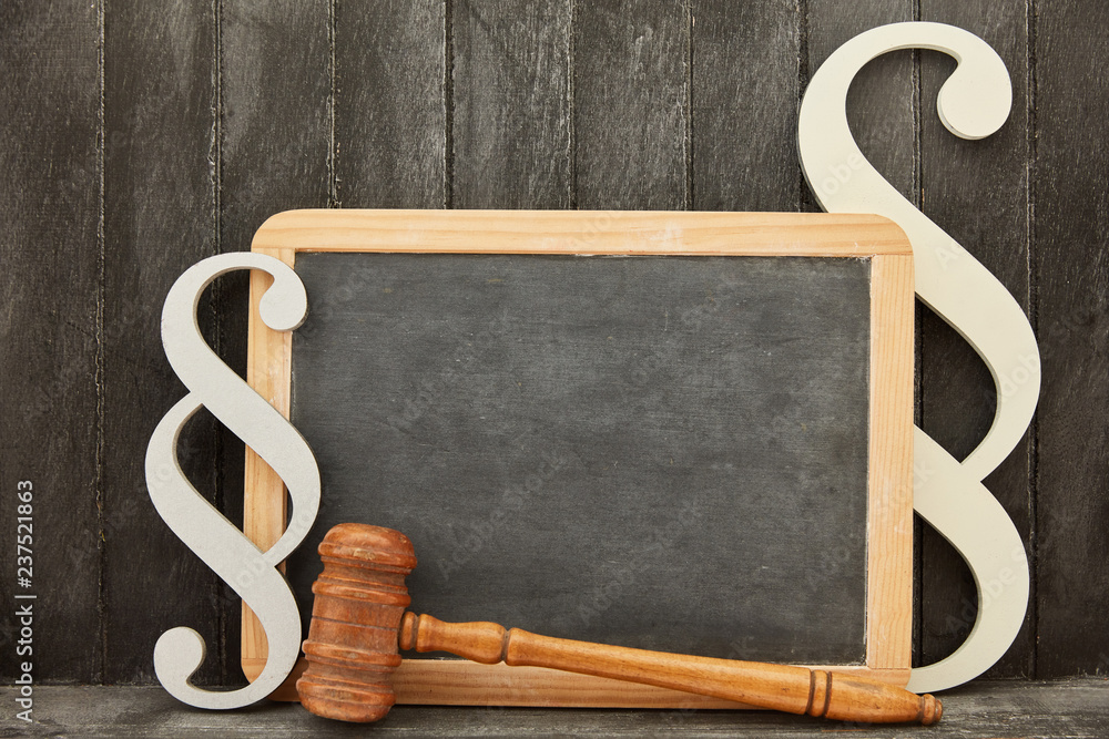 Recht Gesetz Jura Konzept mit leerer Tafel Stock Photo | Adobe Stock