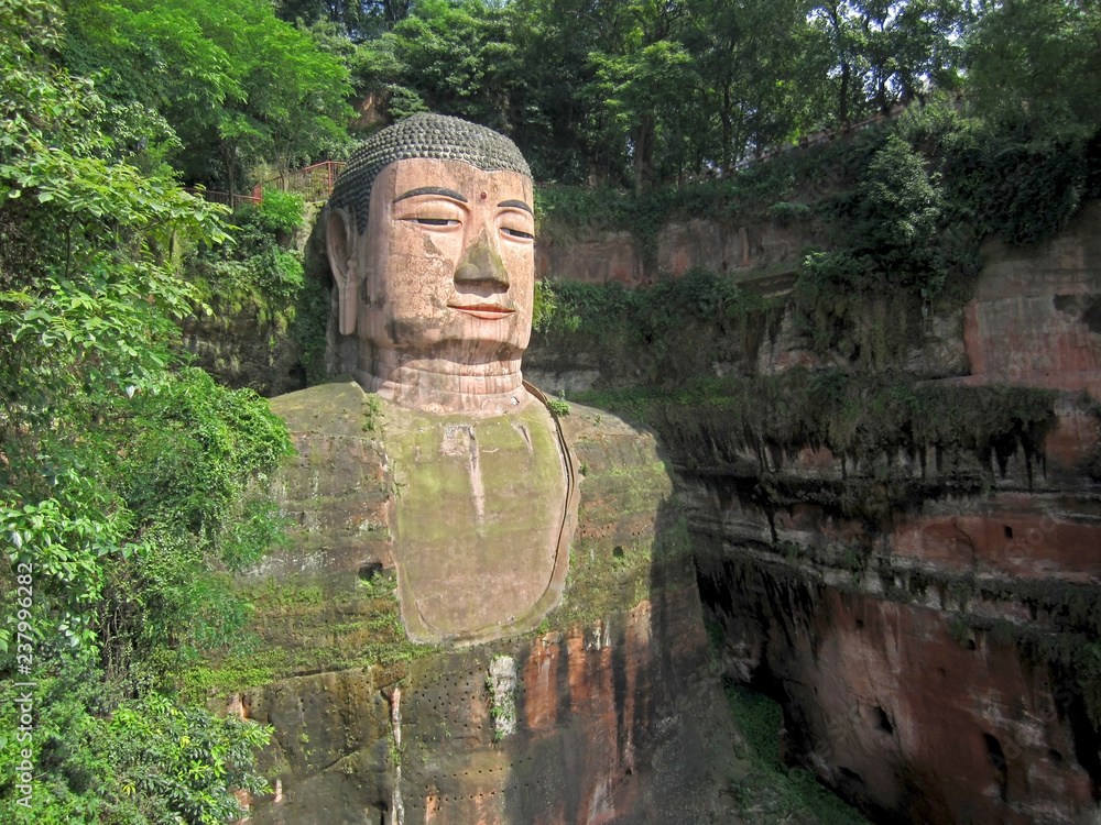 Leshan Giant Buddha.The world's largest stone carving Buddha statue (71 ...