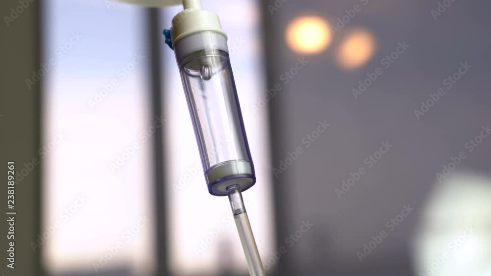 Vidéo Stock Macro shot of a hospital drop counter in a metallic case ...