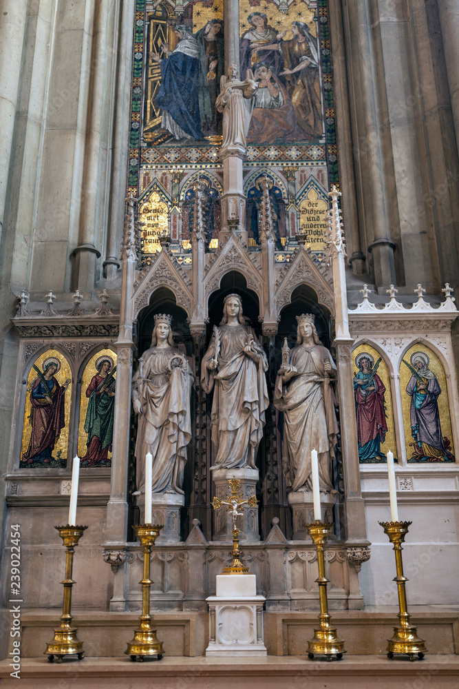 Photo & Art Print Altar in the Cathedral of The immaculate Conception ...