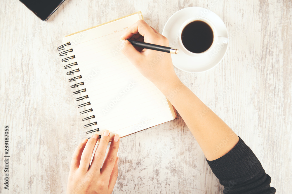 woman hand notepad Stock Photo | Adobe Stock
