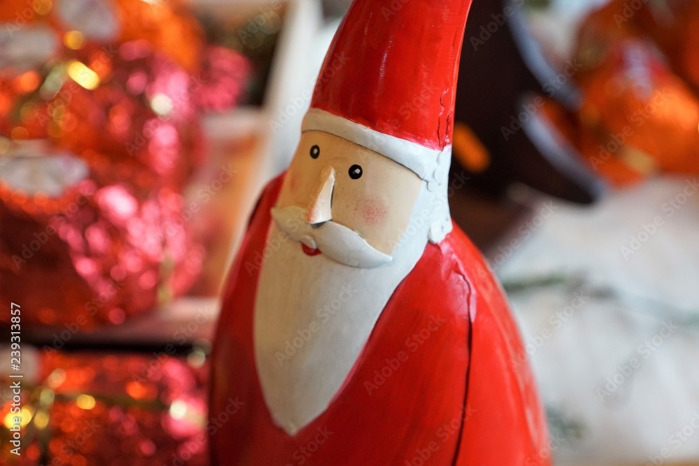 santa claus auf einem Weihnachtsmarkt in Deutschland Stock Photo ...