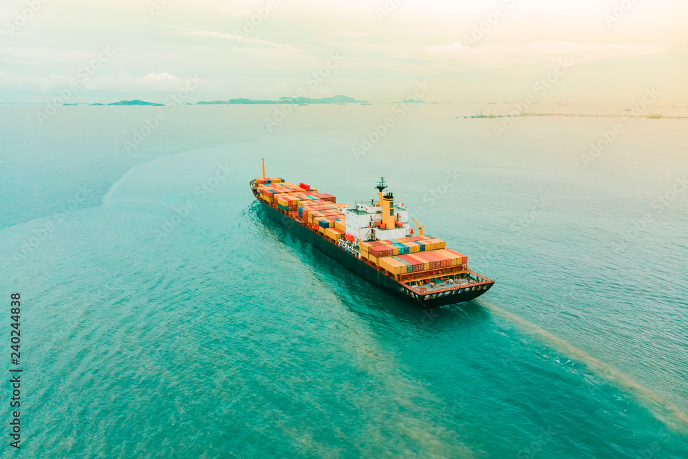 Aerial view of sea freight, Crude oil tanker lpg ngv at industrial ...