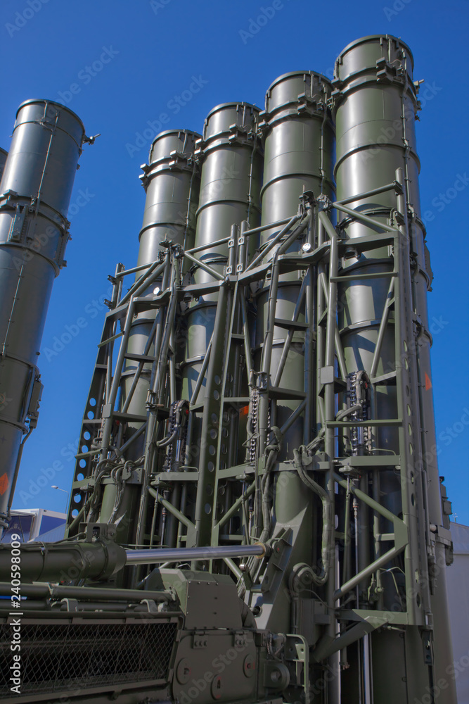 Foto de Missiles of the air defense system.9A83 - Russian self ...