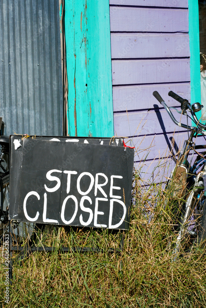 Store Closed Sign Stock Photo | Adobe Stock