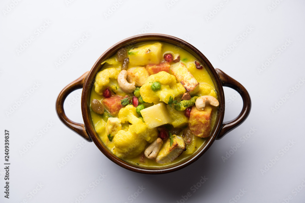 Navratan Korma Nine Jewels In A Creamy Robust North