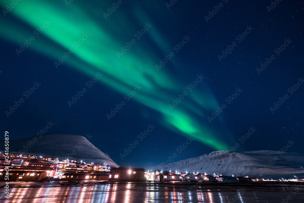 The polar arctic Northern lights aurora borealis sky star in Norway ...