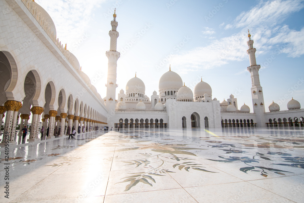 Sheikh Zayed mosque in Abu Dhabi. The third biggest mosque in the world ...